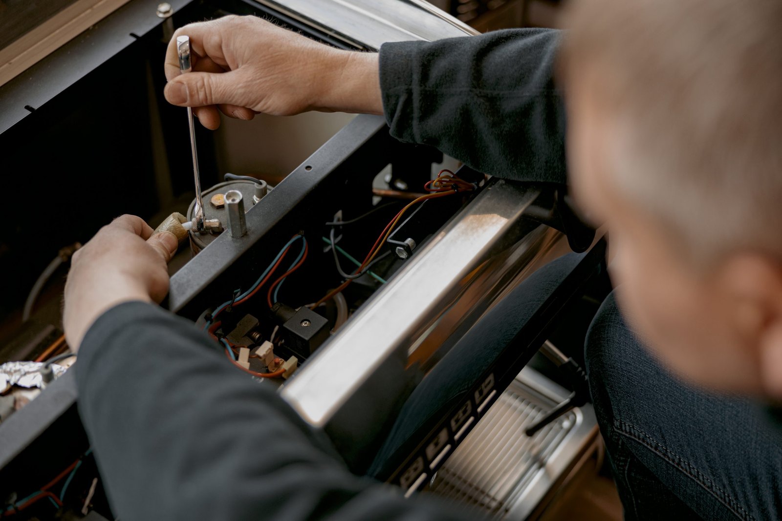 DIY Amplifier Maintenance: Know Your Limits – Blue Myst Guitar